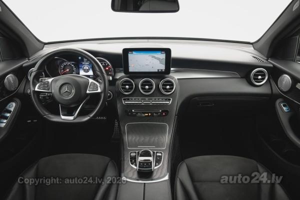 Black Mercedes-Benz GLC-Class 2017 in Tartu, with an engine capacity of 2.00 L and mileage of 127 thousand km for 19400 €, photo 11 on AUTOMOTO.COM.LV
