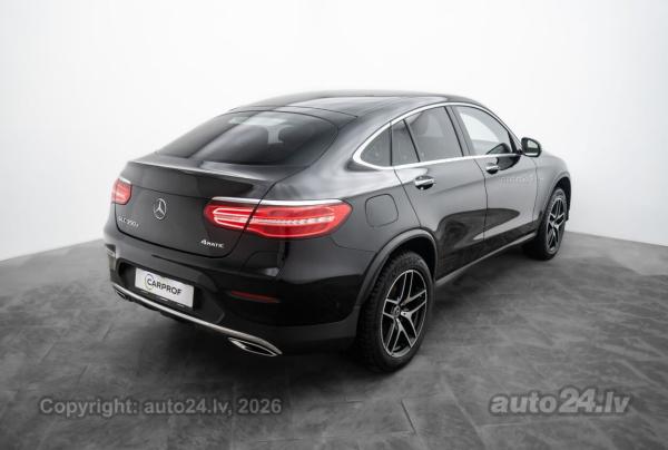 Black Mercedes-Benz GLC-Class 2017 in Tallinn, with an engine capacity of 2.00 L and mileage of 251 thousand km for 18999 €, photo 4 on AUTOMOTO.COM.LV