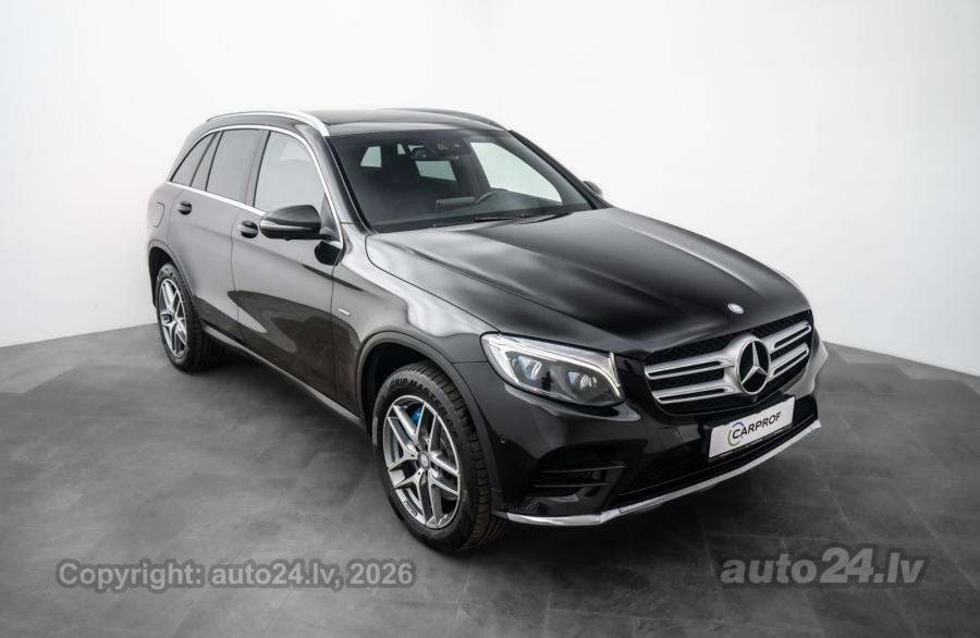 Melns Mercedes-Benz GLC-Class 2017 Tallina, ar dzinēja tilpumu 2.00 L un nobraukumu 197 tūkst. km par 17499 €, foto 4 vietnē AUTOMOTO.COM.LV