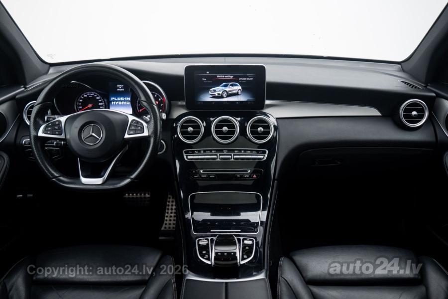 Melns Mercedes-Benz GLC-Class 2017 Tallina, ar dzinēja tilpumu 2.00 L un nobraukumu 197 tūkst. km par 17499 €, foto 14 vietnē AUTOMOTO.COM.LV