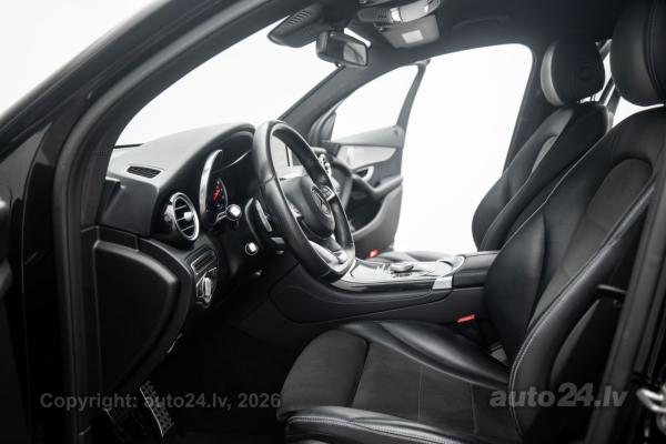 Black Mercedes-Benz GLC-Class 2017 in Tallinn, with an engine capacity of 2.00 L and mileage of 198 thousand km for 24999 €, photo 8 on AUTOMOTO.COM.LV