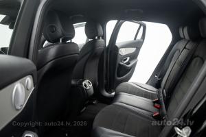 Black Mercedes-Benz GLC-Class 2017 in Tallinn, with an engine capacity of 2.00 L and mileage of 198 thousand km for 24999 €, photo 9 on AUTOMOTO.COM.LV