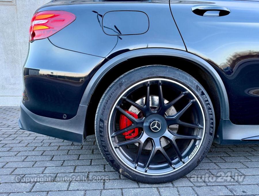 Melns Mercedes-Benz GLC-Class 2018 Tallina, ar dzinēja tilpumu 4.00 L un nobraukumu 128 tūkst. km par 52000 €, foto 10 vietnē AUTOMOTO.COM.LV