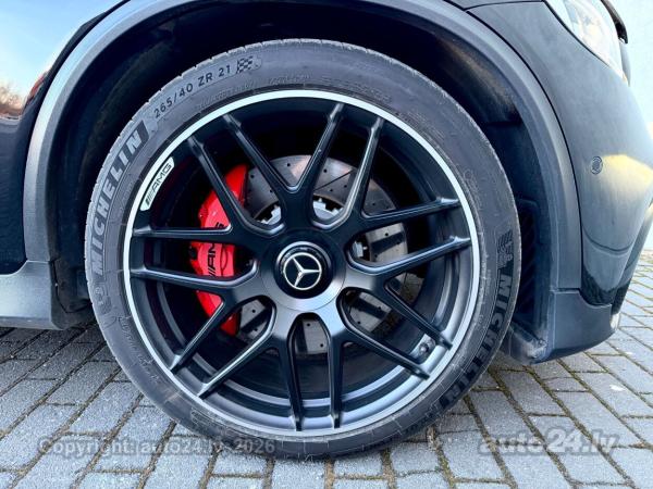 Melns Mercedes-Benz GLC-Class 2018 Tallina, ar dzinēja tilpumu 4.00 L un nobraukumu 128 tūkst. km par 52000 €, foto 11 vietnē AUTOMOTO.COM.LV