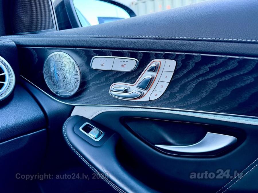 Melns Mercedes-Benz GLC-Class 2018 Tallina, ar dzinēja tilpumu 4.00 L un nobraukumu 128 tūkst. km par 52000 €, foto 20 vietnē AUTOMOTO.COM.LV