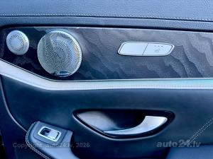 Melns Mercedes-Benz GLC-Class 2018 Tallina, ar dzinēja tilpumu 4.00 L un nobraukumu 128 tūkst. km par 52000 €, foto 23 vietnē AUTOMOTO.COM.LV