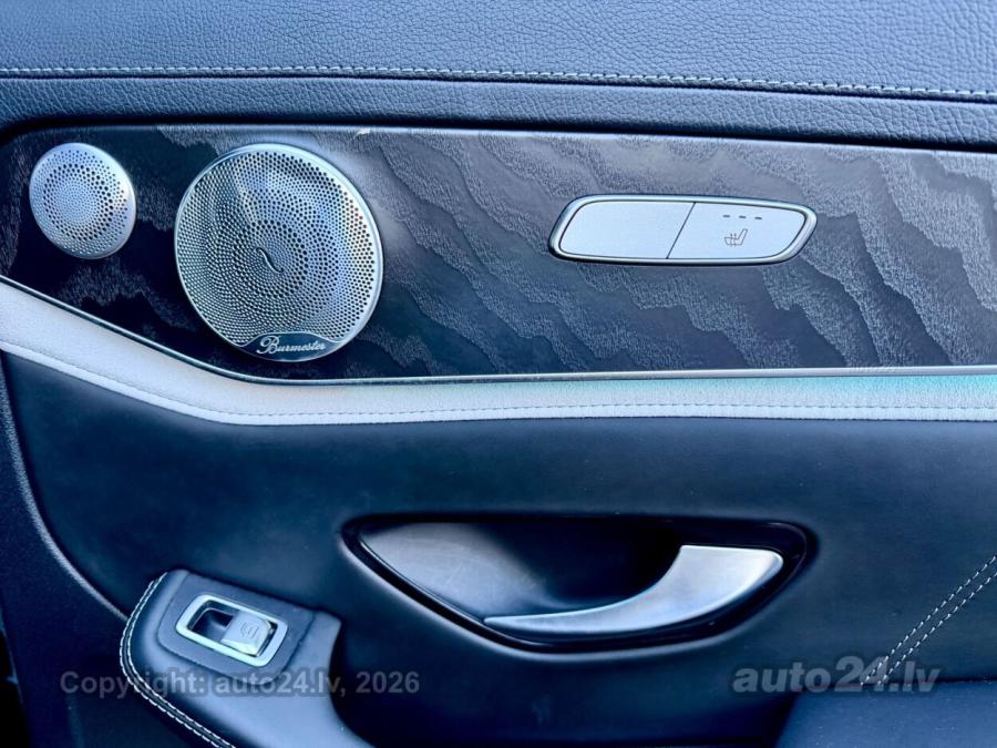 Melns Mercedes-Benz GLC-Class 2018 Tallina, ar dzinēja tilpumu 4.00 L un nobraukumu 128 tūkst. km par 52000 €, foto 23 vietnē AUTOMOTO.COM.LV