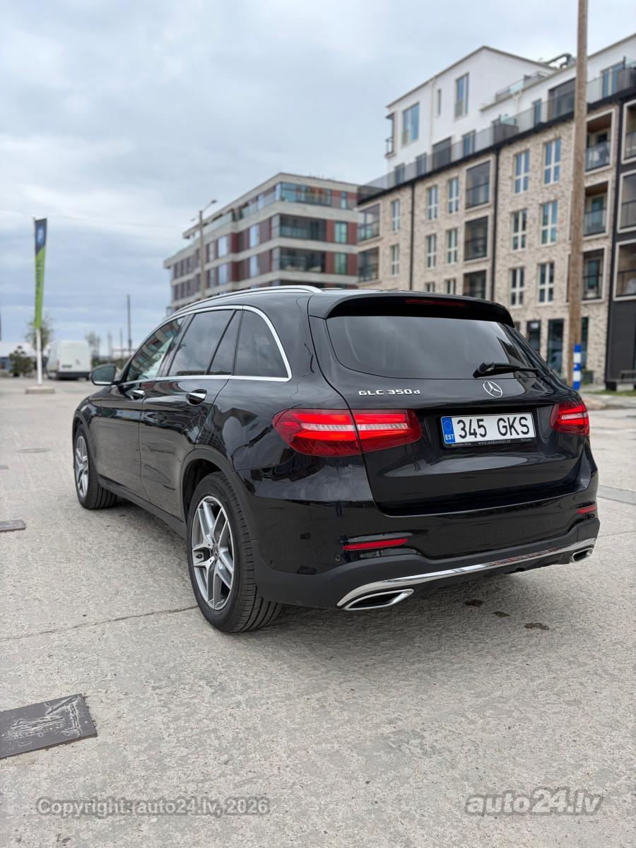 Melns Mercedes-Benz GLC-Class 2018 Tallina, ar dzinēja tilpumu 3.00 L un nobraukumu 168 tūkst. km par 28500 €, foto 5 vietnē AUTOMOTO.COM.LV