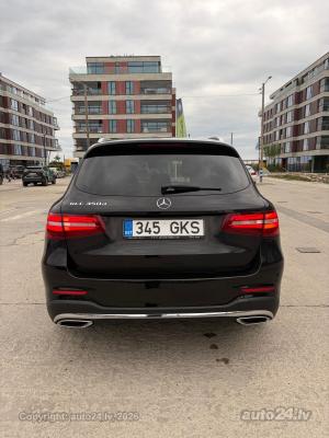 Melns Mercedes-Benz GLC-Class 2018 Tallina, ar dzinēja tilpumu 3.00 L un nobraukumu 168 tūkst. km par 28500 €, foto 6 vietnē AUTOMOTO.COM.LV