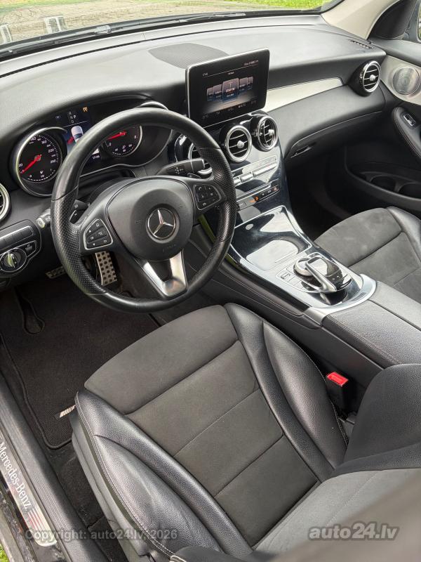 Black Mercedes-Benz GLC-Class 2018 in Tallinn, with an engine capacity of 3.00 L and mileage of 168 thousand km for 28500 €, photo 10 on AUTOMOTO.COM.LV