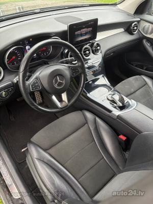 Melns Mercedes-Benz GLC-Class 2018 Tallina, ar dzinēja tilpumu 3.00 L un nobraukumu 168 tūkst. km par 28500 €, foto 11 vietnē AUTOMOTO.COM.LV