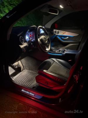 Melns Mercedes-Benz GLC-Class 2018 Tallina, ar dzinēja tilpumu 3.00 L un nobraukumu 168 tūkst. km par 28500 €, foto 14 vietnē AUTOMOTO.COM.LV