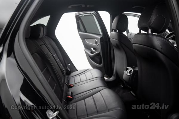 Black Mercedes-Benz GLC-Class 2018 in Tallinn, with an engine capacity of 2.00 L and mileage of 166 thousand km for 17999 €, photo 10 on AUTOMOTO.COM.LV