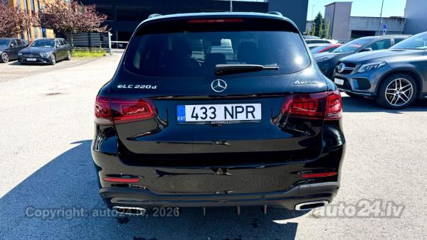 Black Mercedes-Benz GLC-Class 2019 in Tallinn, with an engine capacity of 2.00 L and mileage of 193 thousand km for 27500 €, photo 6 on AUTOMOTO.COM.LV