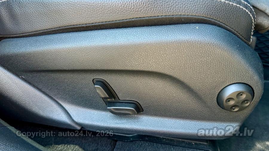 Black Mercedes-Benz GLC-Class 2019 in Tallinn, with an engine capacity of 2.00 L and mileage of 193 thousand km for 27500 €, photo 29 on AUTOMOTO.COM.LV