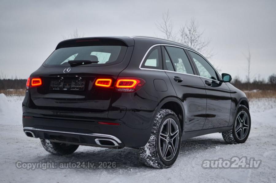 Black Mercedes-Benz GLC-Class 2020 in Tallinn, with an engine capacity of 2.00 L and mileage of 54 thousand km for 37900 €, photo 5 on AUTOMOTO.COM.LV