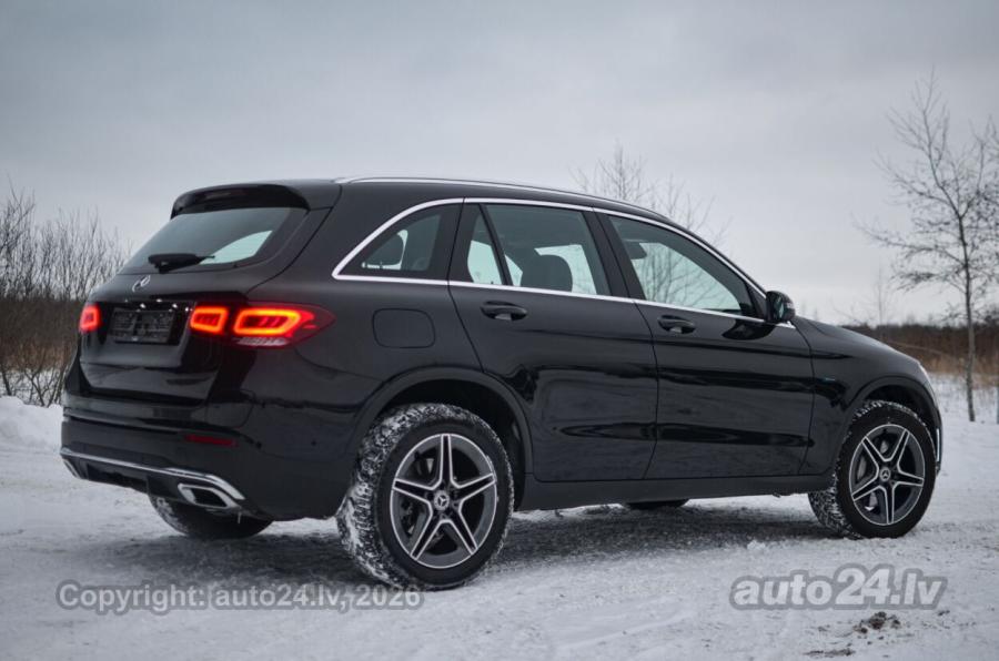 Black Mercedes-Benz GLC-Class 2020 in Tallinn, with an engine capacity of 2.00 L and mileage of 54 thousand km for 37900 €, photo 6 on AUTOMOTO.COM.LV
