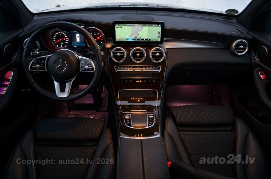 Black Mercedes-Benz GLC-Class 2020 in Tallinn, with an engine capacity of 2.00 L and mileage of 54 thousand km for 37900 €, photo 11 on AUTOMOTO.COM.LV