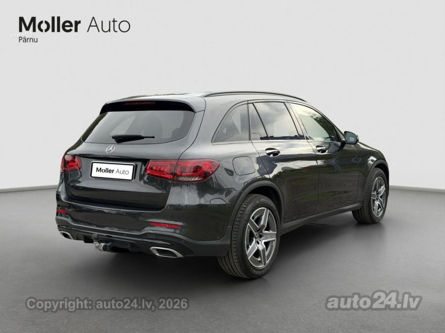Melns Mercedes-Benz GLC-Class 2020 Pērnava, ar dzinēja tilpumu 2.90 L un nobraukumu 169 tūkst. km par 34900 €, foto 3 vietnē AUTOMOTO.COM.LV