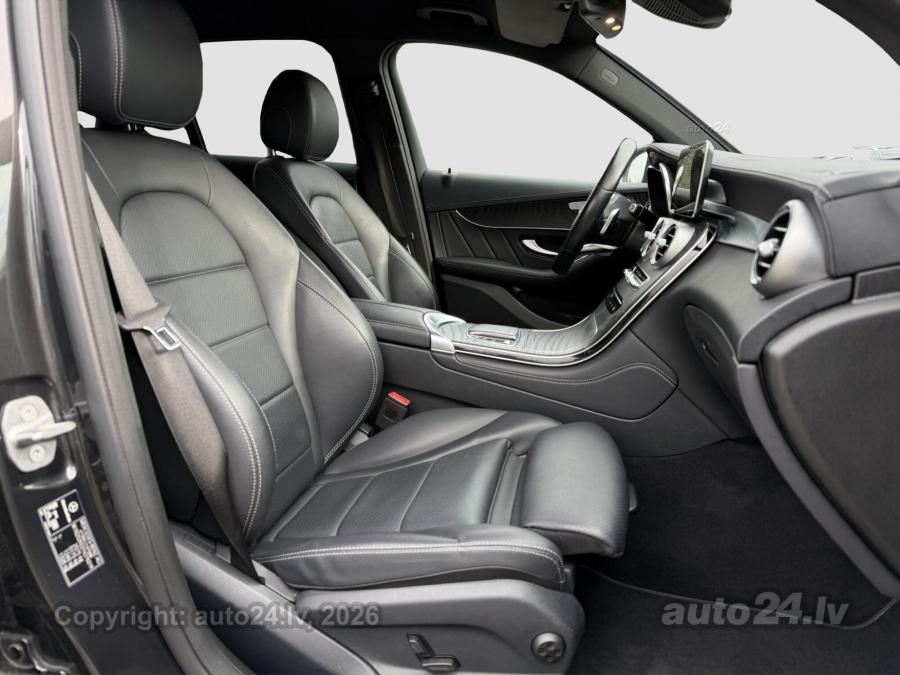 Melns Mercedes-Benz GLC-Class 2020 Pērnava, ar dzinēja tilpumu 2.90 L un nobraukumu 169 tūkst. km par 34900 €, foto 6 vietnē AUTOMOTO.COM.LV