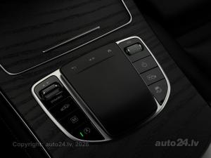 Melns Mercedes-Benz GLC-Class 2020 Pērnava, ar dzinēja tilpumu 2.90 L un nobraukumu 169 tūkst. km par 34900 €, foto 20 vietnē AUTOMOTO.COM.LV