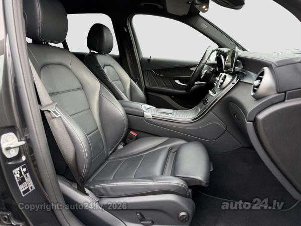 Melns Mercedes-Benz GLC-Class 2020 Pērnava, ar dzinēja tilpumu 2.90 L un nobraukumu 169 tūkst. km par 34900 €, foto 6 vietnē AUTOMOTO.COM.LV
