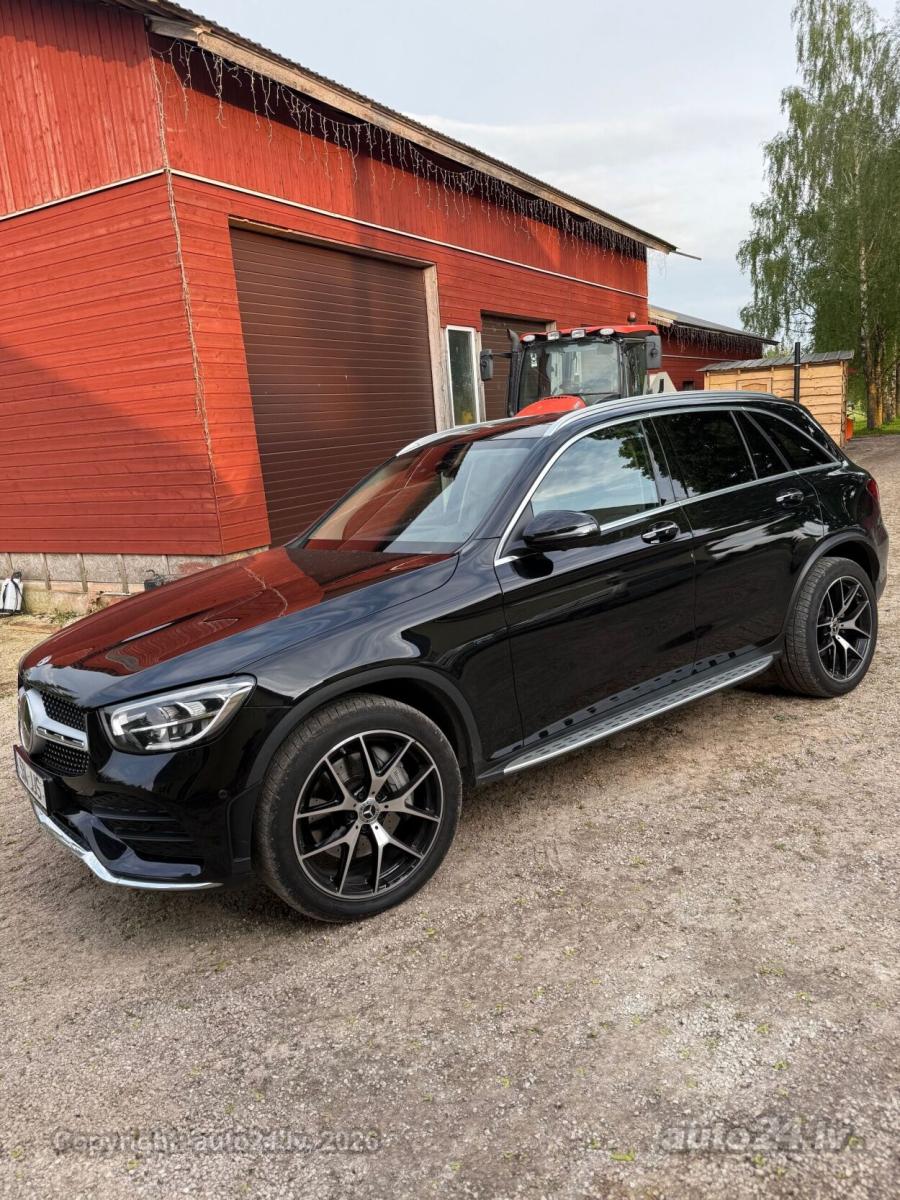 Melns Mercedes-Benz GLC-Class 2021 Tallina, ar dzinēja tilpumu 2.00 L un nobraukumu 157 tūkst. km par 39900 €, foto 2 vietnē AUTOMOTO.COM.LV