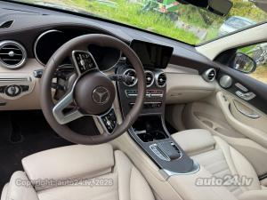 Melns Mercedes-Benz GLC-Class 2021 Tallina, ar dzinēja tilpumu 2.00 L un nobraukumu 157 tūkst. km par 39900 €, foto 5 vietnē AUTOMOTO.COM.LV