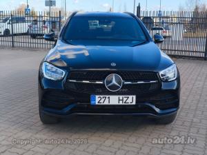 Melns Mercedes-Benz GLC-Class 2022 Tartu, ar dzinēja tilpumu 2.00 L un nobraukumu 84 tūkst. km par 38500 €, foto 2 vietnē AUTOMOTO.COM.LV