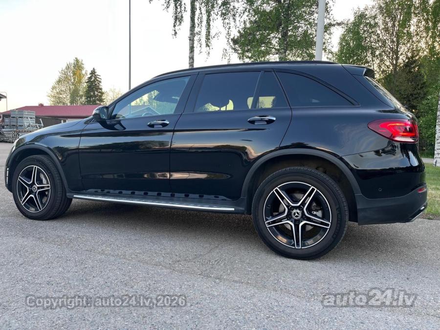 Black Mercedes-Benz GLC-Class 2022 in Tallinn, with an engine capacity of 2.00 L and mileage of 105 thousand km for 34900 €, photo 4 on AUTOMOTO.COM.LV