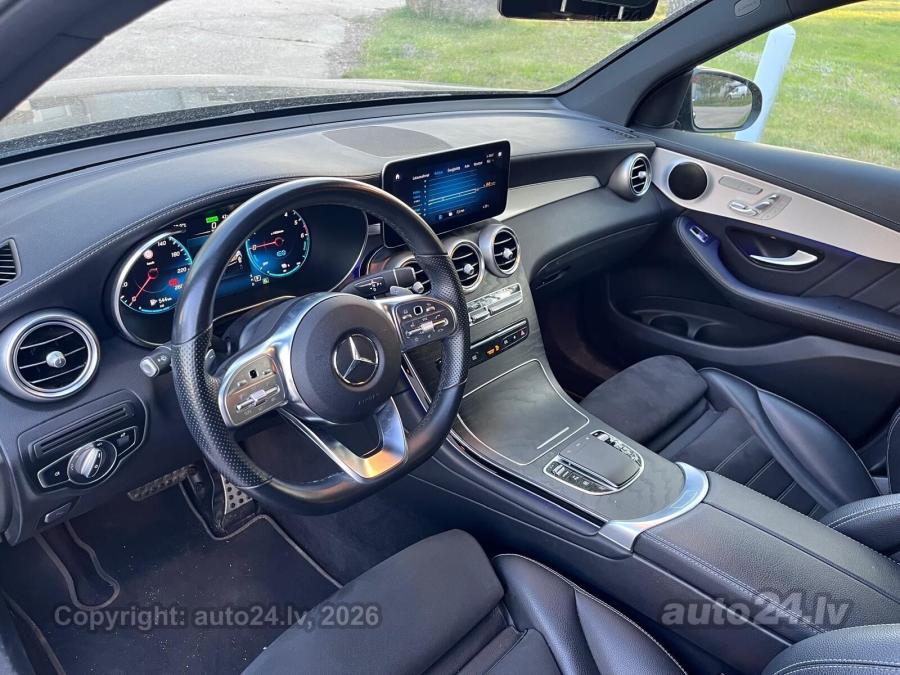 Black Mercedes-Benz GLC-Class 2022 in Tallinn, with an engine capacity of 2.00 L and mileage of 105 thousand km for 34900 €, photo 7 on AUTOMOTO.COM.LV