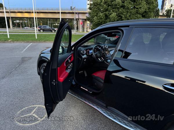 Melns Mercedes-Benz GLC-Class 2024 Tallina, ar dzinēja tilpumu 2.00 L un nobraukumu 39 tūkst. km par 60100 €, foto 4 vietnē AUTOMOTO.COM.LV
