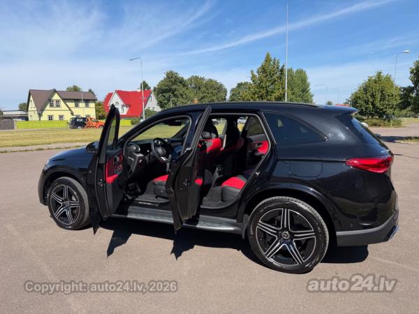 Melns Mercedes-Benz GLC-Class 2024 Tallina, ar dzinēja tilpumu 2.00 L un nobraukumu 39 tūkst. km par 60100 €, foto 6 vietnē AUTOMOTO.COM.LV