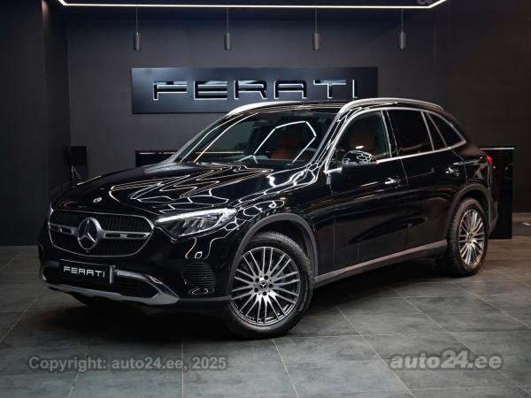 Melns Mercedes-Benz GLC-Class 2025 Tallina, ar dzinēja tilpumu 2.00 L un nobraukumu 2 tūkst. km par 65900 €, foto 1 vietnē AUTOMOTO.COM.LV