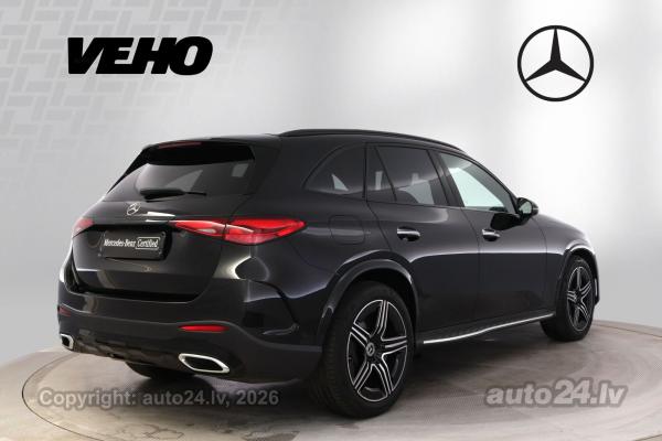 Черный Мерседес ГЛЦ-Класс 2025 в Таллин, объемом двигателя 3.00 л и пробегом 25 тыс. км за 74900 €, фото 2 на AUTOMOTO.COM.LV