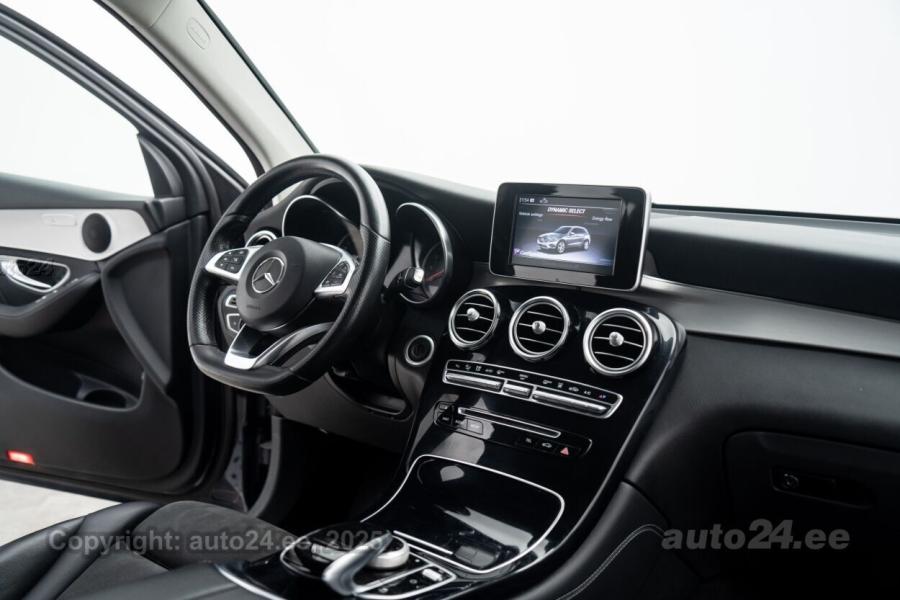 Zils Mercedes-Benz GLC-Class 2017 Tallina, ar dzinēja tilpumu 2.00 L un nobraukumu 175 tūkst. km par 21999 €, foto 11 vietnē AUTOMOTO.COM.LV