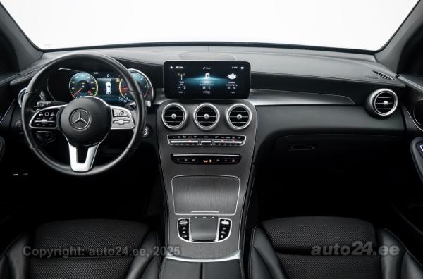Zils Mercedes-Benz GLC-Class 2020 Tallina, ar dzinēja tilpumu 2.00 L un nobraukumu 138 tūkst. km par 36899 €, foto 11 vietnē AUTOMOTO.COM.LV