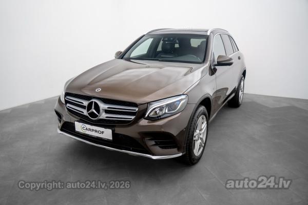 Brūns Mercedes-Benz GLC-Class 2018 Tallina, ar dzinēja tilpumu 2.00 L un nobraukumu 195 tūkst. km par 16999 €, foto 1 vietnē AUTOMOTO.COM.LV