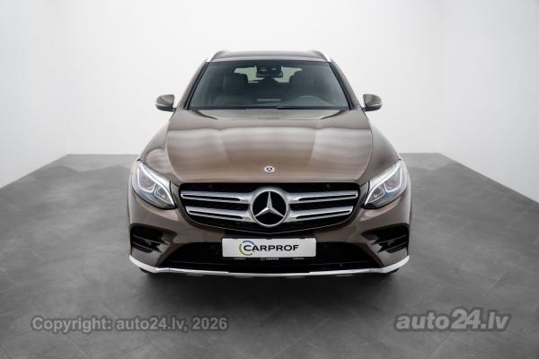 Brūns Mercedes-Benz GLC-Class 2018 Tallina, ar dzinēja tilpumu 2.00 L un nobraukumu 195 tūkst. km par 16999 €, foto 2 vietnē AUTOMOTO.COM.LV