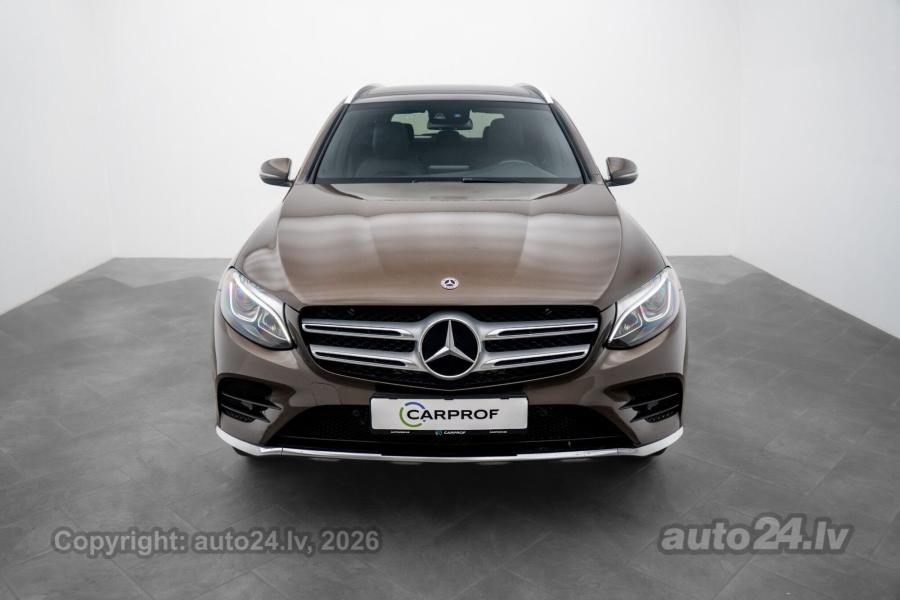 Brūns Mercedes-Benz GLC-Class 2018 Tallina, ar dzinēja tilpumu 2.00 L un nobraukumu 195 tūkst. km par 16999 €, foto 3 vietnē AUTOMOTO.COM.LV