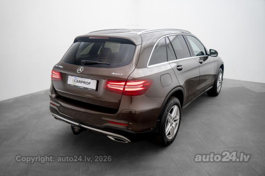 Brūns Mercedes-Benz GLC-Class 2018 Tallina, ar dzinēja tilpumu 2.00 L un nobraukumu 195 tūkst. km par 16999 €, foto 5 vietnē AUTOMOTO.COM.LV