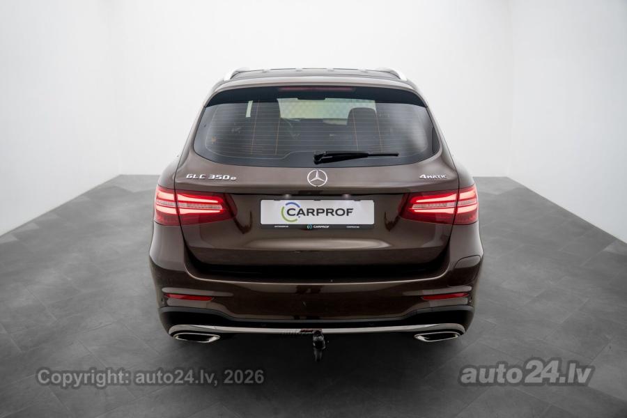 Brūns Mercedes-Benz GLC-Class 2018 Tallina, ar dzinēja tilpumu 2.00 L un nobraukumu 195 tūkst. km par 16999 €, foto 6 vietnē AUTOMOTO.COM.LV