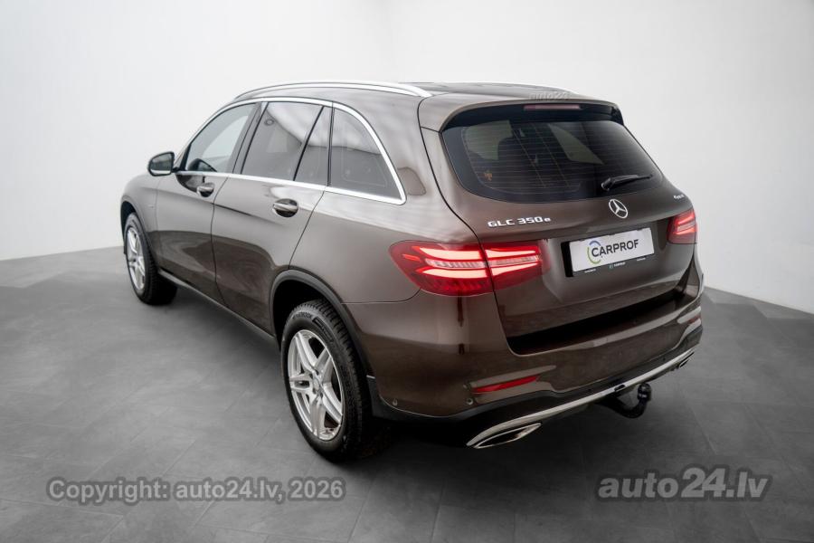 Brūns Mercedes-Benz GLC-Class 2018 Tallina, ar dzinēja tilpumu 2.00 L un nobraukumu 195 tūkst. km par 16999 €, foto 7 vietnē AUTOMOTO.COM.LV