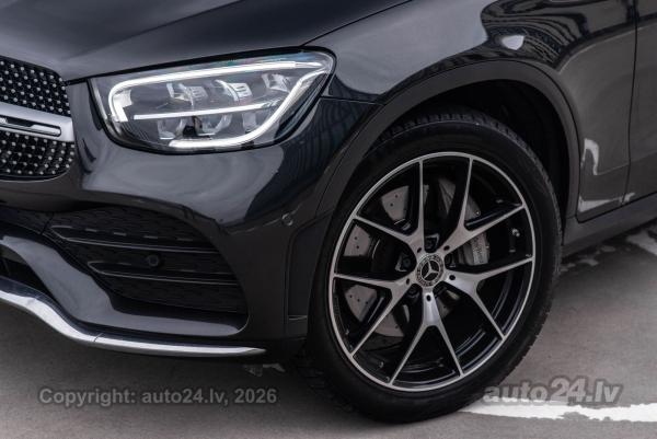 Grey Mercedes-Benz GLC-Class 2020 in Tallinn, with an engine capacity of 2.00 L and mileage of 146 thousand km for 39900 €, photo 10 on AUTOMOTO.COM.LV