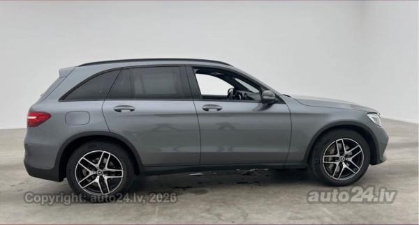 Pelēks Mercedes-Benz GLC-Class 2019 Tallina, ar dzinēja tilpumu 2.10 L un nobraukumu 106 tūkst. km par 23500 €, foto 2 vietnē AUTOMOTO.COM.LV