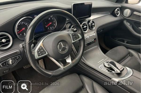 Pelēks Mercedes-Benz GLC-Class 2019 Tallina, ar dzinēja tilpumu 2.10 L un nobraukumu 106 tūkst. km par 23500 €, foto 6 vietnē AUTOMOTO.COM.LV