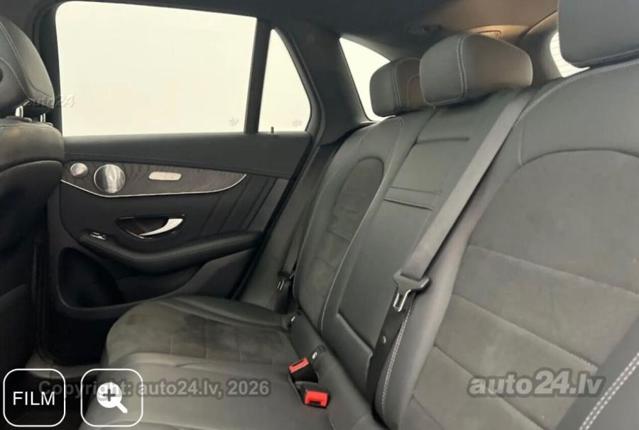 Pelēks Mercedes-Benz GLC-Class 2019 Tallina, ar dzinēja tilpumu 2.10 L un nobraukumu 106 tūkst. km par 23500 €, foto 25 vietnē AUTOMOTO.COM.LV