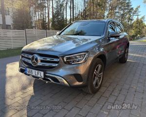 Pelēks Mercedes-Benz GLC-Class 2019 Tallina, ar dzinēja tilpumu 2.00 L un nobraukumu 104 tūkst. km par 349000 €, foto 3 vietnē AUTOMOTO.COM.LV