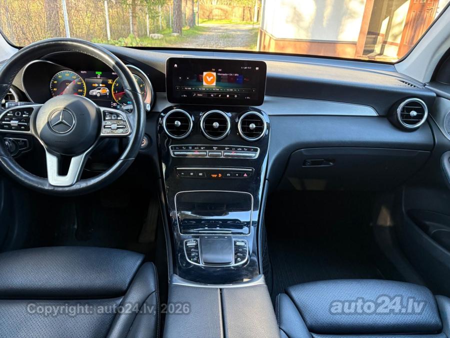 Pelēks Mercedes-Benz GLC-Class 2019 Tallina, ar dzinēja tilpumu 2.00 L un nobraukumu 104 tūkst. km par 349000 €, foto 7 vietnē AUTOMOTO.COM.LV