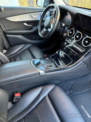 Pelēks Mercedes-Benz GLC-Class 2019 Tallina, ar dzinēja tilpumu 2.00 L un nobraukumu 104 tūkst. km par 349000 €, foto 10 vietnē AUTOMOTO.COM.LV